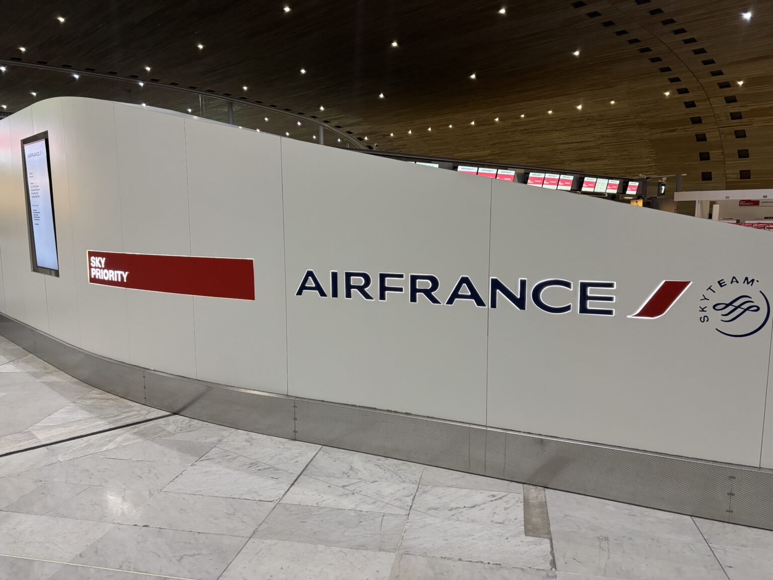 【エールフランス AF187】羽田〜パリ 新型ビジネスクラス搭乗記 BOEING 777-300ER【HND-CDG 2025年7月】 | べぼろぐ